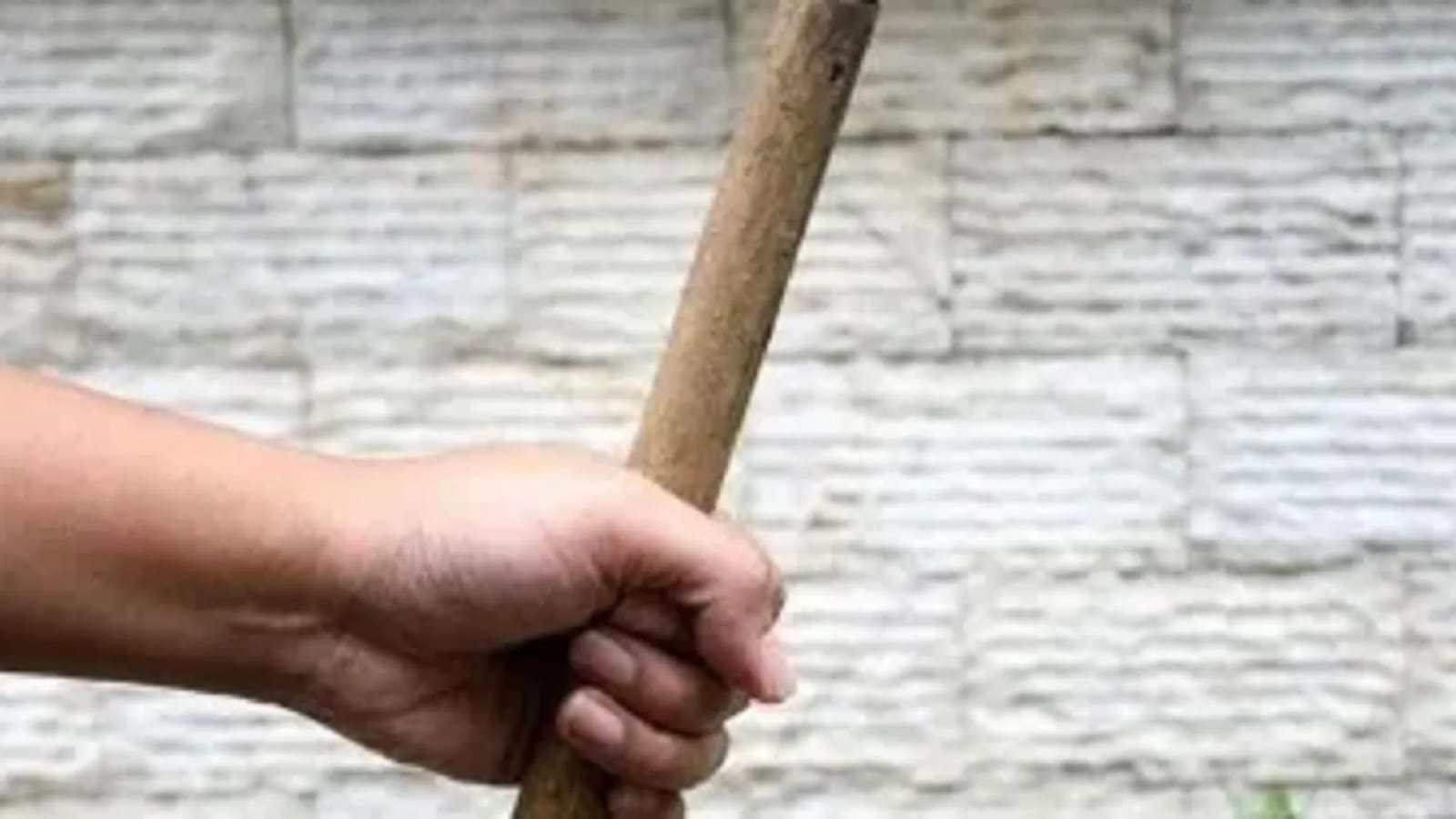 Señor fallece tras ser golpeado con un palo en la cabeza - Futura 97.5 FM